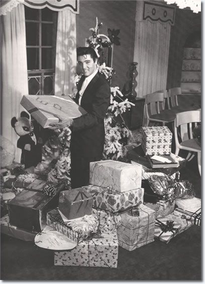 The Biggest selling Christmas Album Of All Time Neatorama the-biggest-selling-christmas-album-of-all-time-neatorama