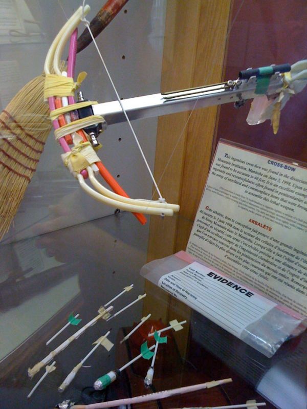 Insane Prison Weapons Crafted Out Of Ordinary Objects - Neatorama