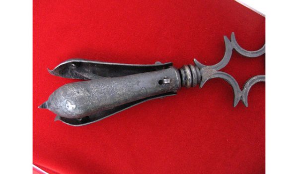 Ten Of The Most Gruesome Medieval Torture Techniques - Neatorama