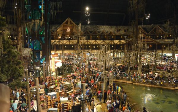 The Bass Pro Pyramid - Neatorama