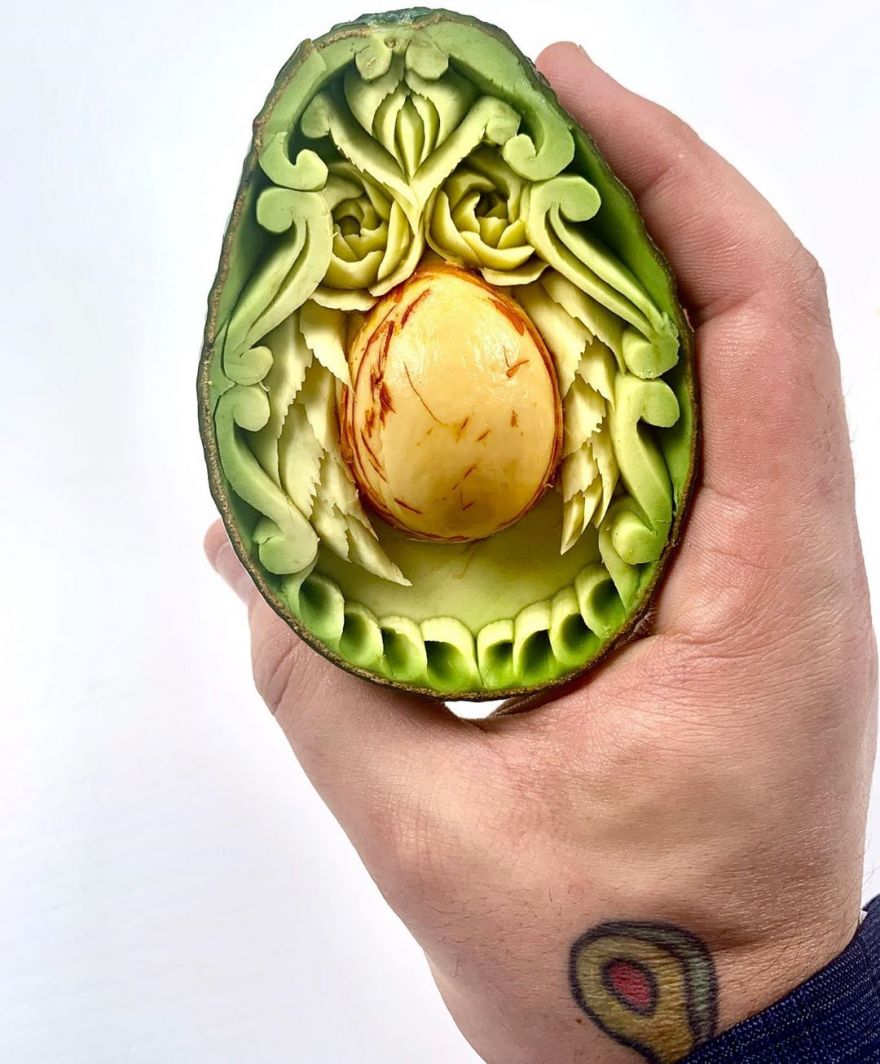 Daniele Barresi's Avocado Sculptures - Neatorama