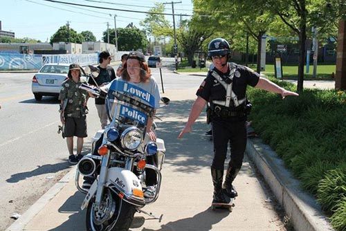A Collection of Photos Of Cops Being Awesome - Neatorama