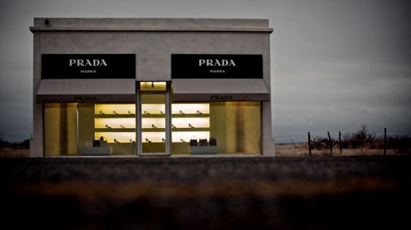 Impressive Works Of Art And Architecture In The Middle Of Nowhere ...